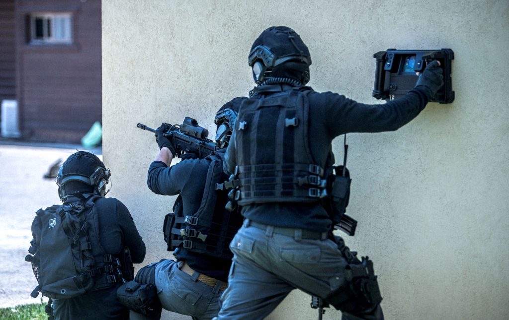 Camero-Tech liefert XAVER 400 an Spezialeinheiten